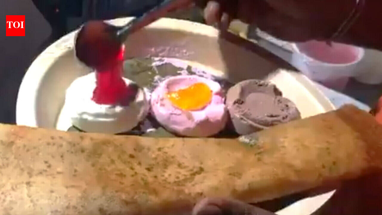 Netizens are divided over this street vendor's innovative ice-cream ...