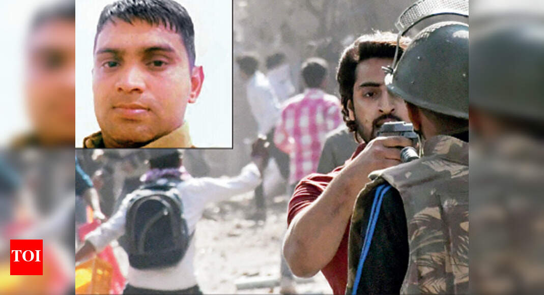 Riots in Delhi: Couldn’t have let anyone come in his way: Delhi cop who ...