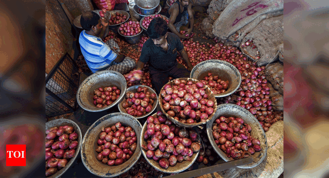 Govt decides to lift ban on onion exports - Times of India