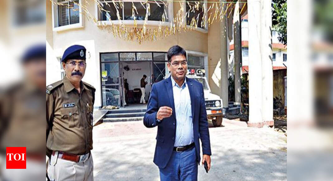 ACB raids Ranchi, Dhanbad civic offices, Doranda police station ...