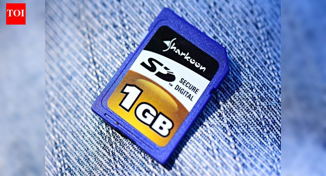 Memory Cards: Micro SD memory cards; For a secure and reliable data ...