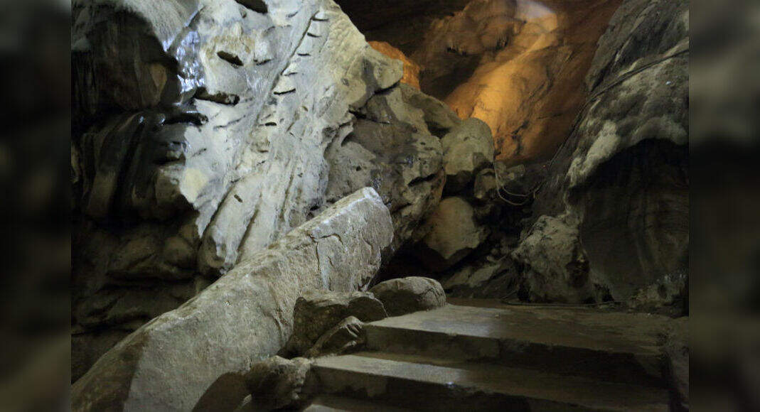 What makes million-year-old Borra Caves near Visakhapatnam so unique ...