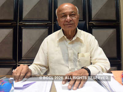 Modi had cast a spell on me too: Sushilkumar Shinde | India News ...