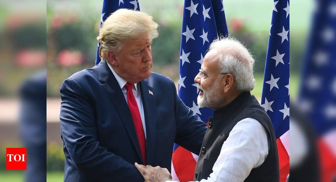 India’s Trump hug pushes Dems away | India News - Times of India