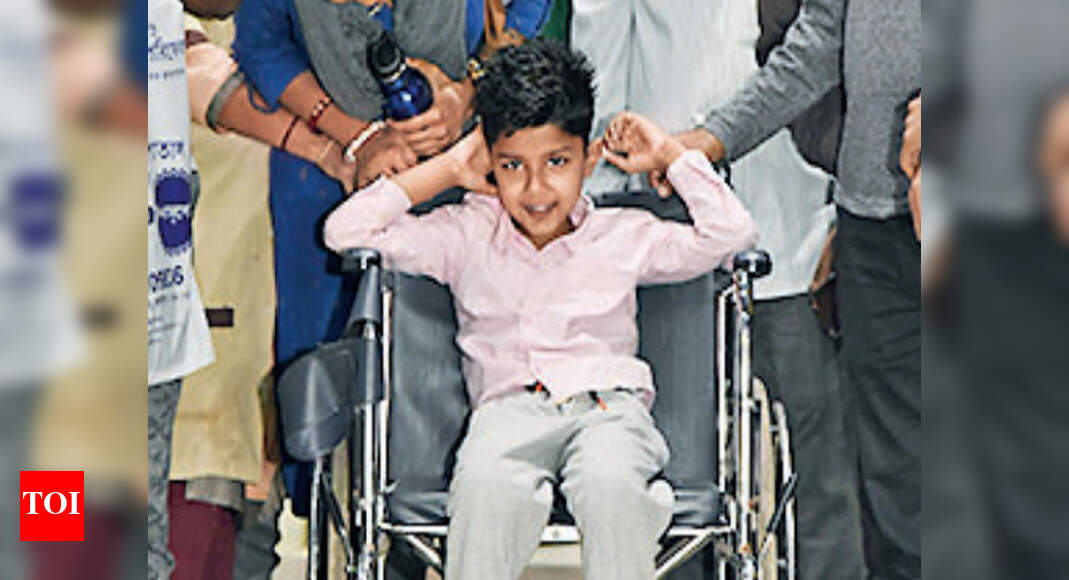 Polba crash: Six-year-old boy returns home | Kolkata News - Times of India