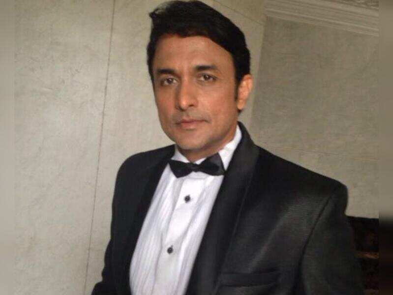 Actor Ajinkya Dev to make a come back in Marathi films | Marathi Movie ...