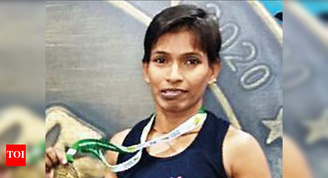 Single-mom maid turns runner for a living, earns lakhs | India News ...