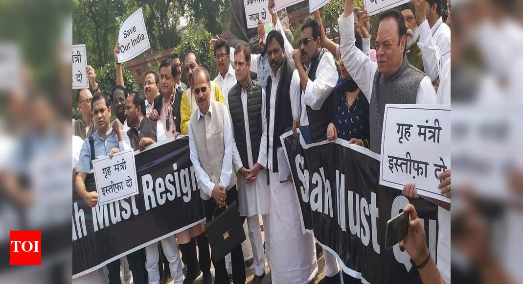 Congress, AAP, TMC MPs hold separate protests against govt over Delhi ...