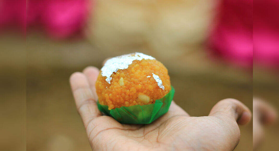 Tourists, devotees throng Barsana village to celebrate Laddu Maar Holi ...