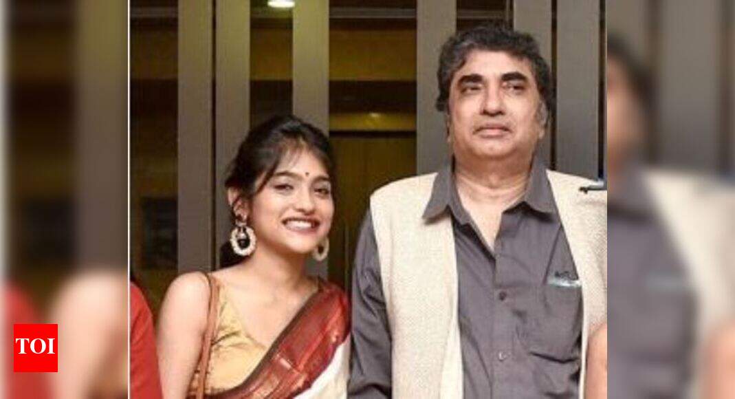 Anusha thrilled with mother’s praise of her acting | Bengali Movie News ...