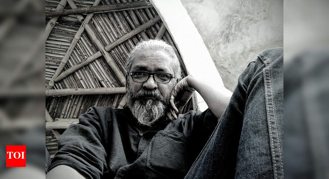 Director Priyanandanan inaugurates Sahithya Vedi at Maharaja's College ...