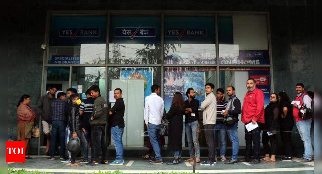 Queues & anxiety: Yes Bank customers relive cash pain | Gurgaon News ...