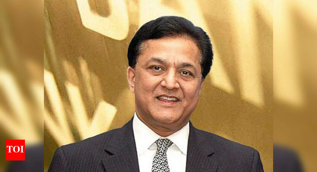 ED continues questioning Yes Bank founder Rana Kapoor - Times of India