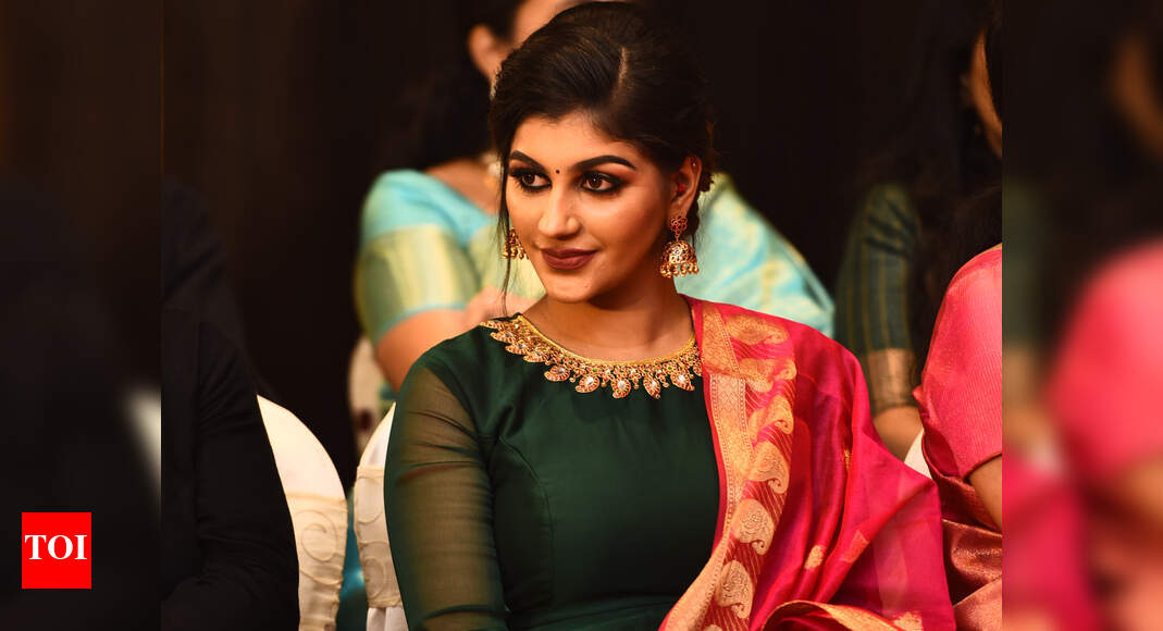 Yashika looked pretty at the Realistics Awards 2020 at Pakwan | Events ...