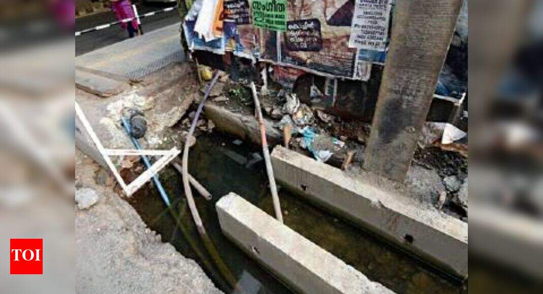 Unscientific drain works pose threat to commuters | Kochi News - Times ...