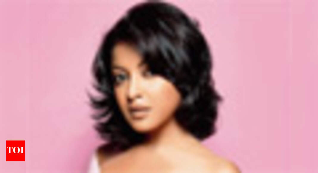 Tanushree connects with herself | Hindi Movie News - Times of India