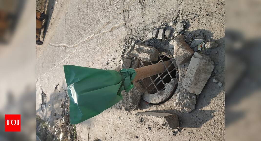 Broken drainage cover waiting for accident - Times of India