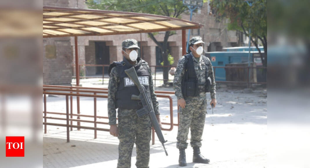 Pakistan Coronavirus News: First coronavirus death reported in Pakistan ...