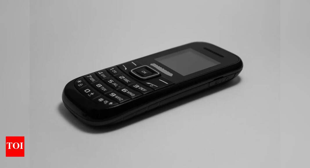 Feature phones with a keypad to do all basic tasks easily - Times of India