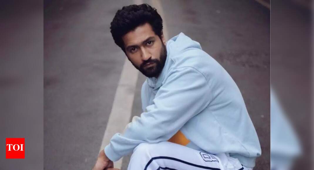 Coronavirus lockdown: Vicky Kaushal shares a glimpse of his workout ...