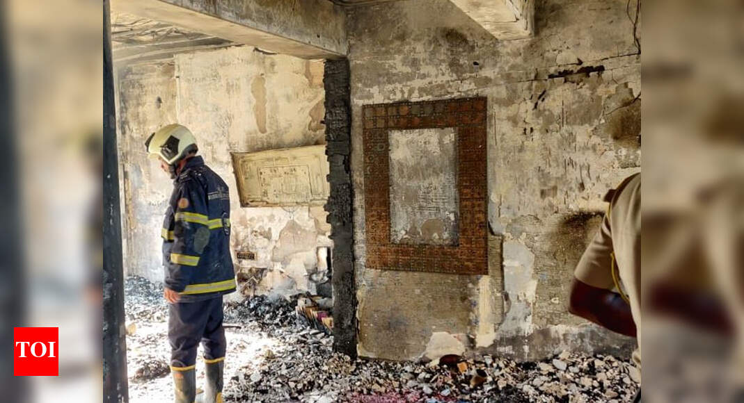 Mumbai Fire: Woman dead, another critical as flat catches fire in ...