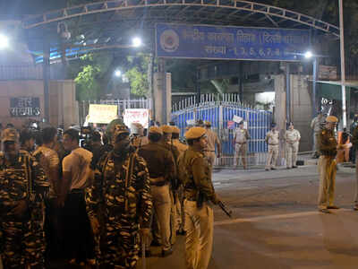 Uneasy calm in Nirbhaya convict village in Basti district | Varanasi ...