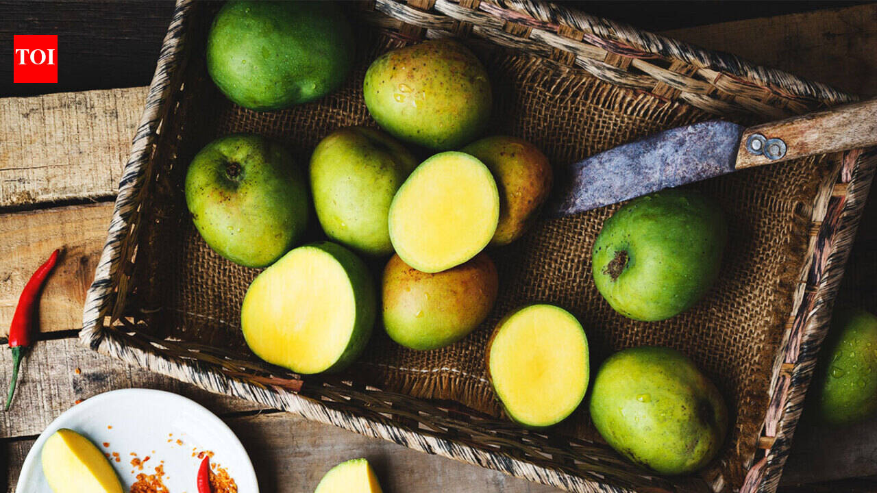 Raw Mango Benefits | 5 unique ways to use raw mangoes