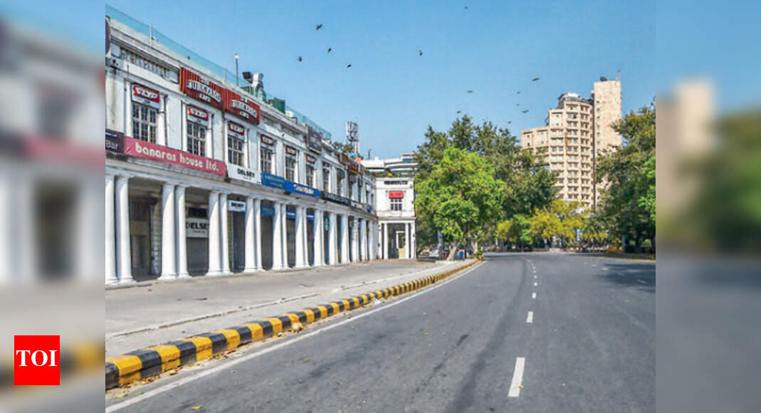 Delhi lockdown first day: Few vehicles on roads, borders sealed | Delhi ...