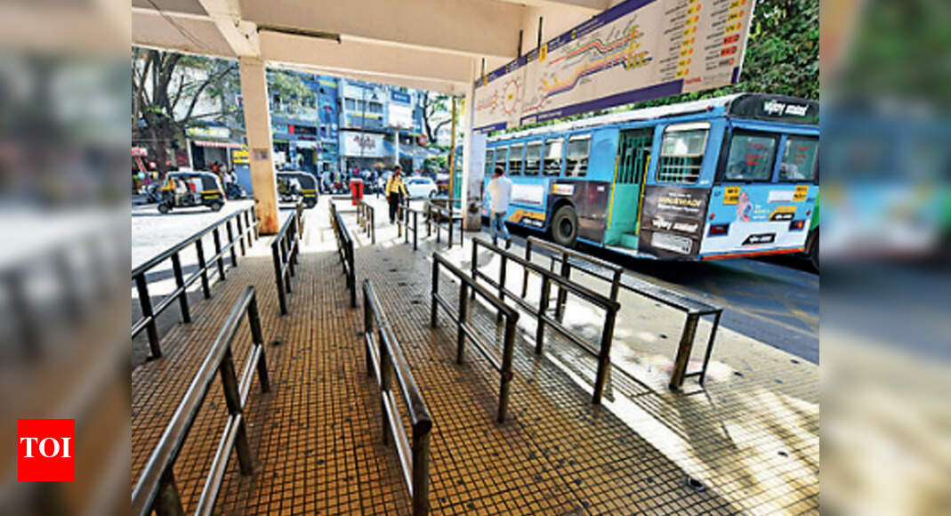 PMPML buses only for emergency services staff | Pune News - Times of India