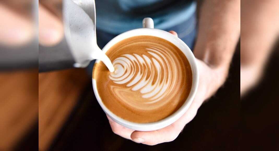 Learn this viral art of coffee-making with only 3 ingredients :::Misskyra