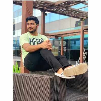 Jeeva Joseph enjoys his indoor birthday celebrations - Times of India