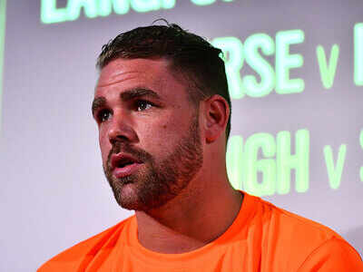 World champion boxer Saunders sorry for 'hit women' virus video ...