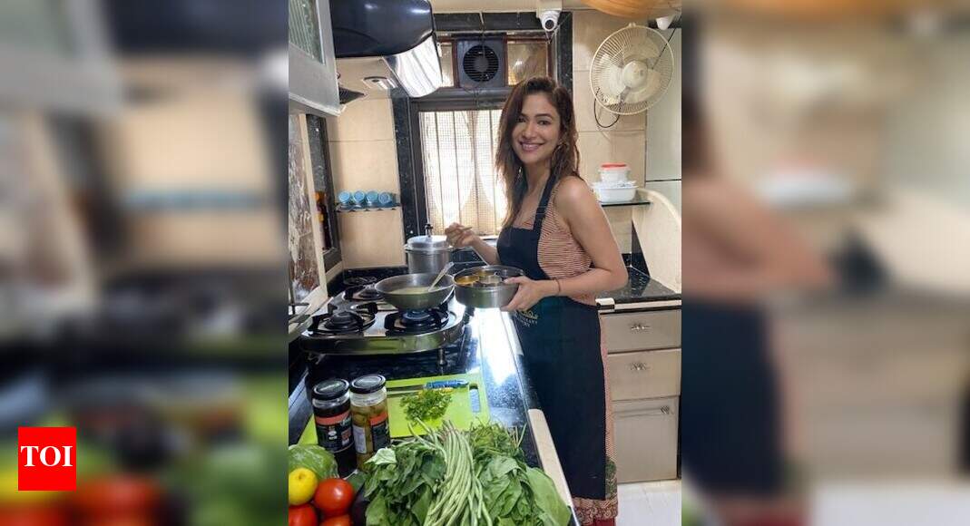 Ridhima Pandit learns cooking during her time at self-quarantine ...