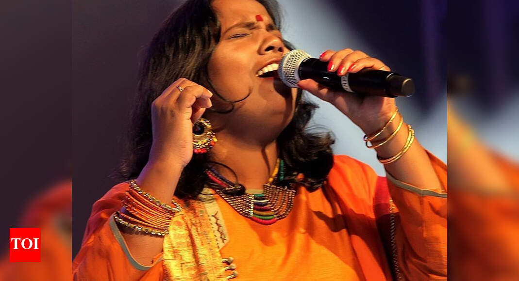 ‘Salt N Pepper’ fame singer Pushpavathy sings a ghazal number ...