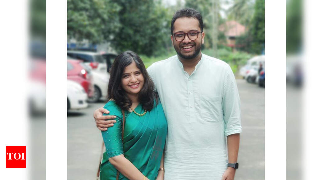 Sachin Warrier tries a duet with his wife Pooja | Malayalam Movie News ...