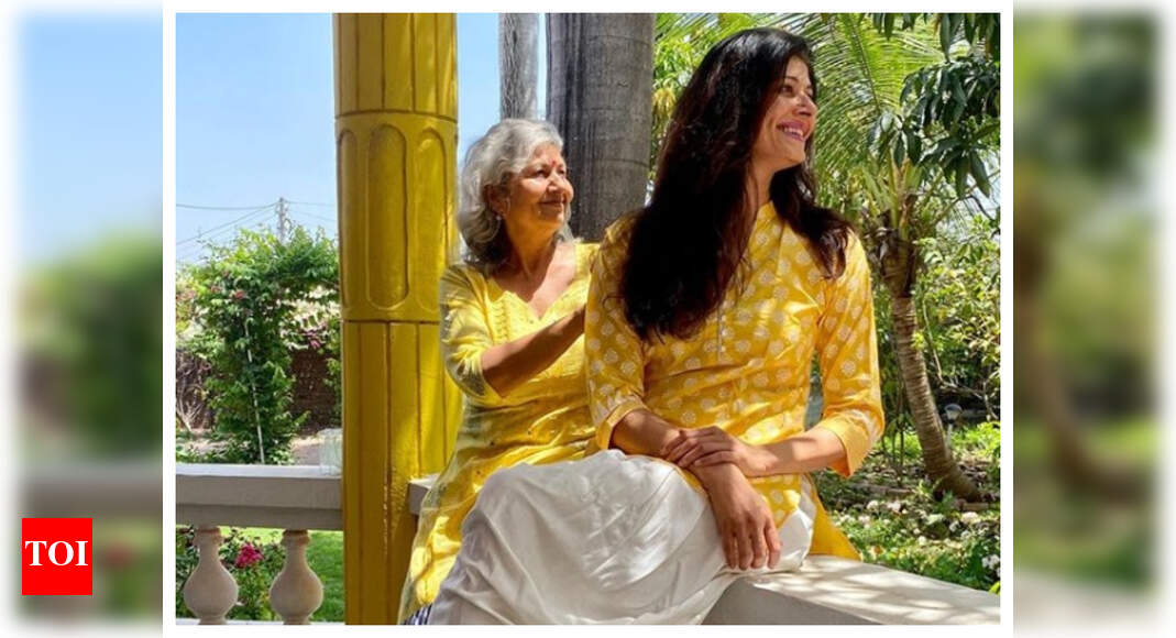Pooja Batra is twinning and winning with her mother in her latest ...