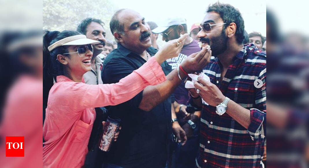 Tanishaa Mukerji Wishes Brother In Law Ajay Devgn With An Adorable Post