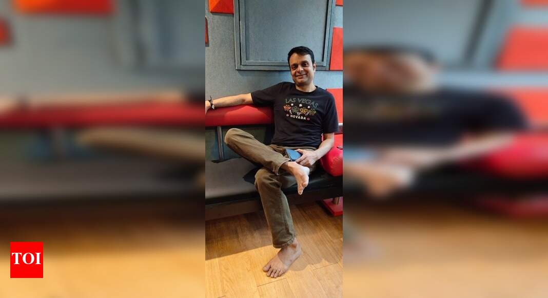 Devang Patel set to release a song on lockdown | Gujarati Movie News ...