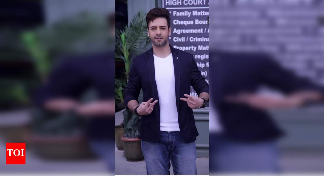 Sanjay Gangani donates daily essentials to underprivileged during ...