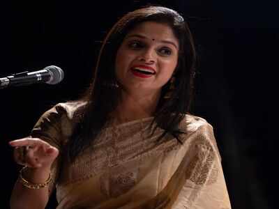 Classical vocalist Manasi Prasad tries giving jazz a twist | Kannada ...