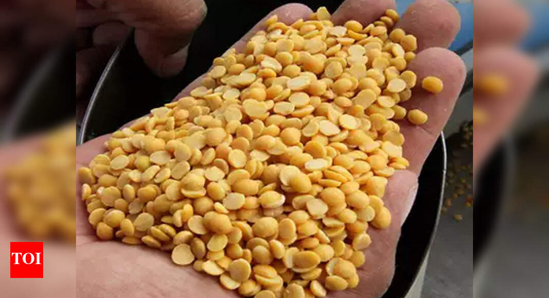 Manpower crunch triggers price surge in grains, pulses | Pune News ...
