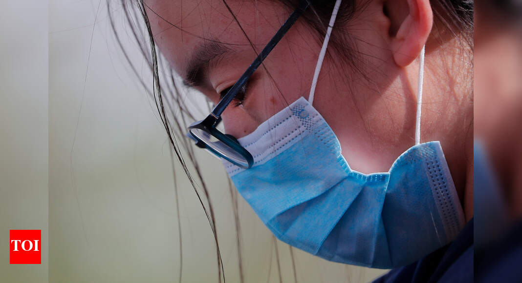 US-based CDC recommends the use of face mask in public places to ...