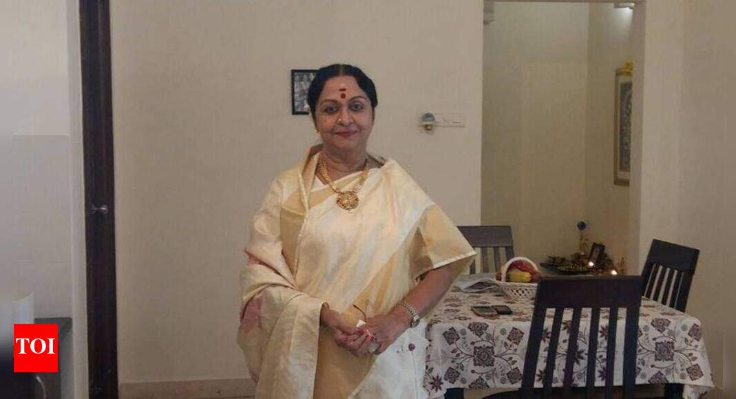 B Saroja Devi donates 5 lakh to CM relief fund | Kannada Movie News ...