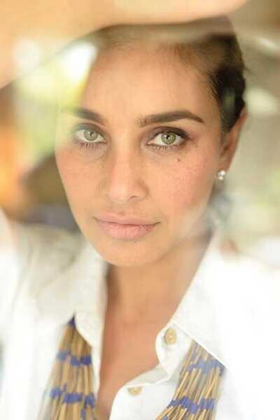 Lisa Ray shares an emotional post on her birthday | Hindi Movie News ...