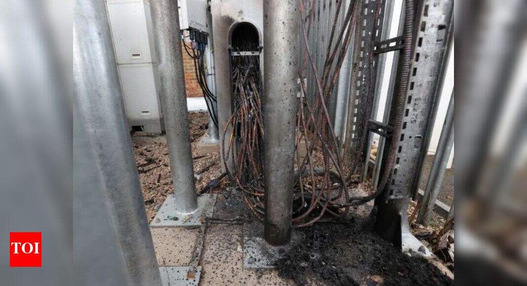 5G Cellphone Towers: COVID-19 impact: 2 laughable reasons behind people ...