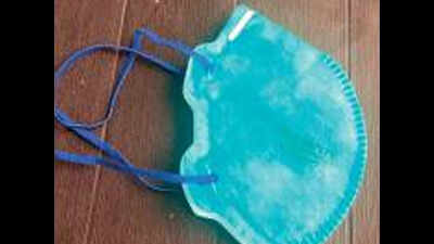 Inmates of Kalamba jail produce 40,000 masks | Kolhapur News - Times of ...