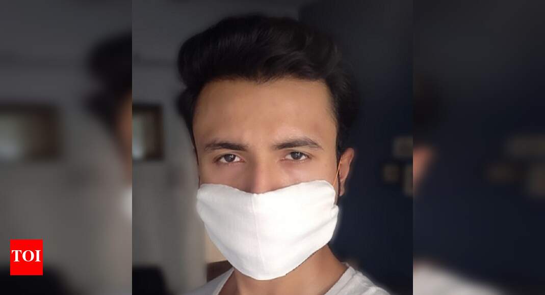 Actor Sean Banerjee supports the #MaskIndia movement - Times of India