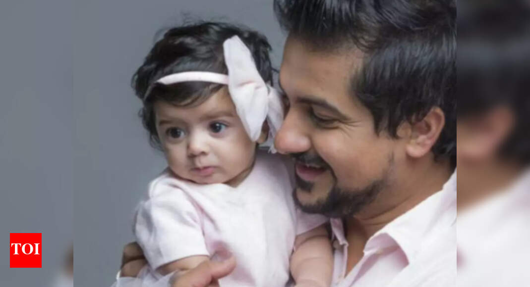 Watch: Pushkar Jog and his daughter Felisha's cute video is winning the ...
