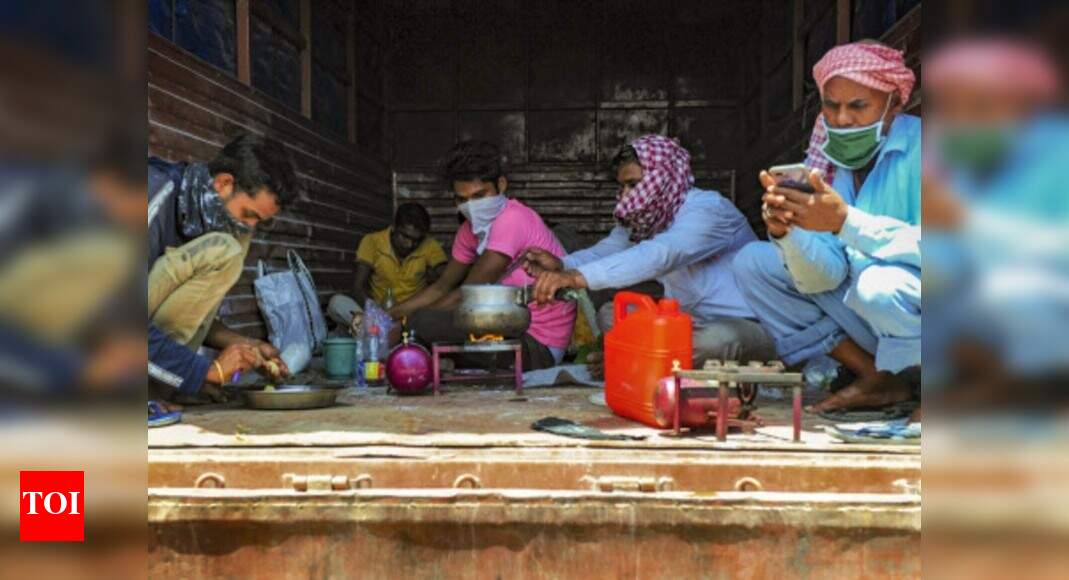 UN Report on Poverty in India: About 400 million workers in India may ...