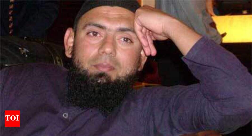 1999 World Cup: When Saqlain hid his wife in cupboard during 1999 World ...